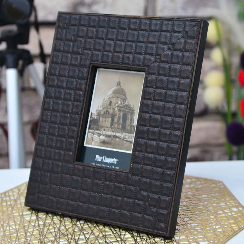 Traditional Frame Decor